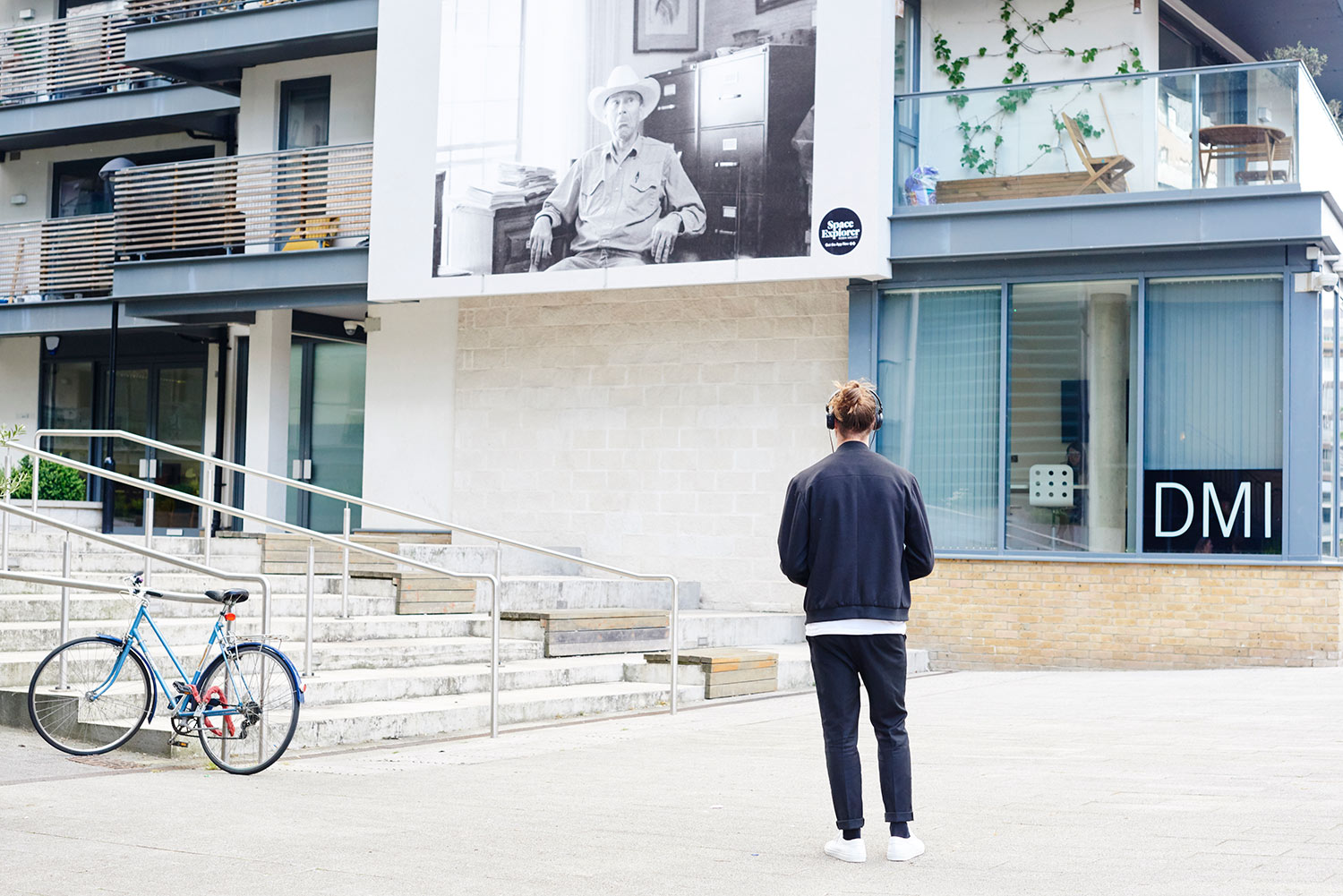 SPACE EXPLORER - ROBIN MELLOR