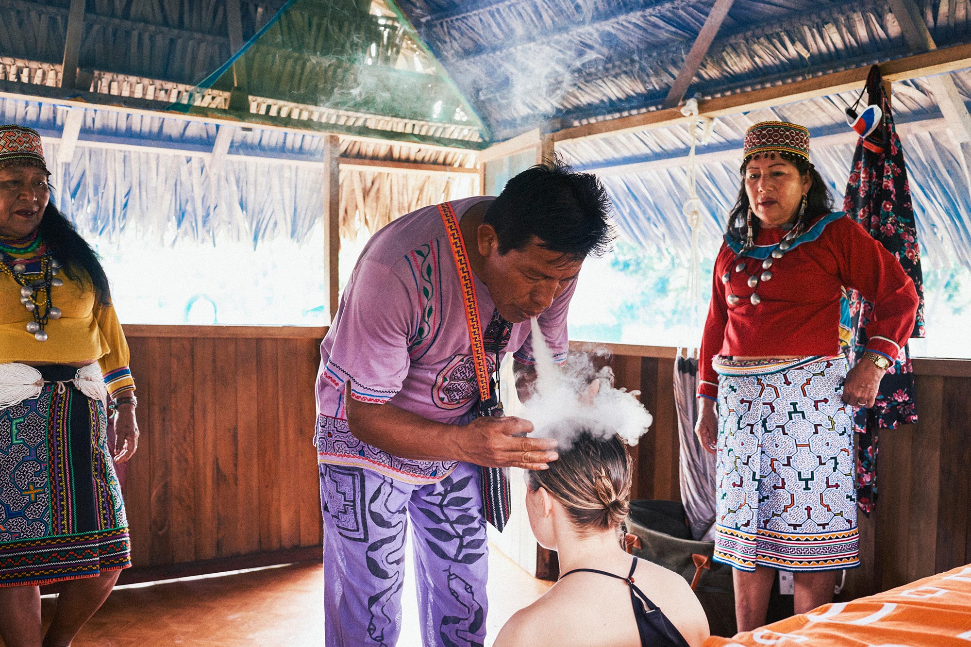 THE MEDICINE – STORY | Robin Mellor Photographer